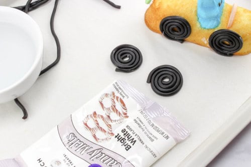 Peeps Twinkie Car Easter Treats (Easy No-Bake Recipe)