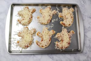 Mini Ghost Shaped Pizza (Easy Halloween Pizza Recipe)