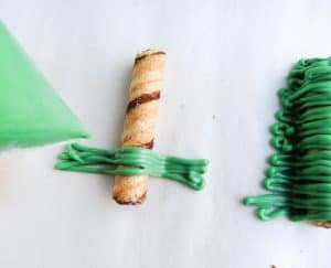 Christmas Tree Dessert Treats (Easy No Bake Recipe)
