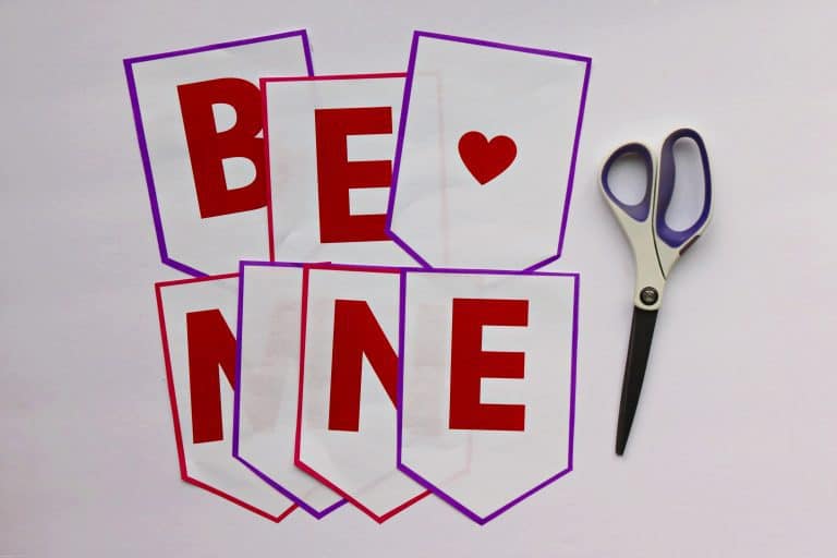 "Be Mine" DIY Valentine Banner Free Printable for Valentine's Day