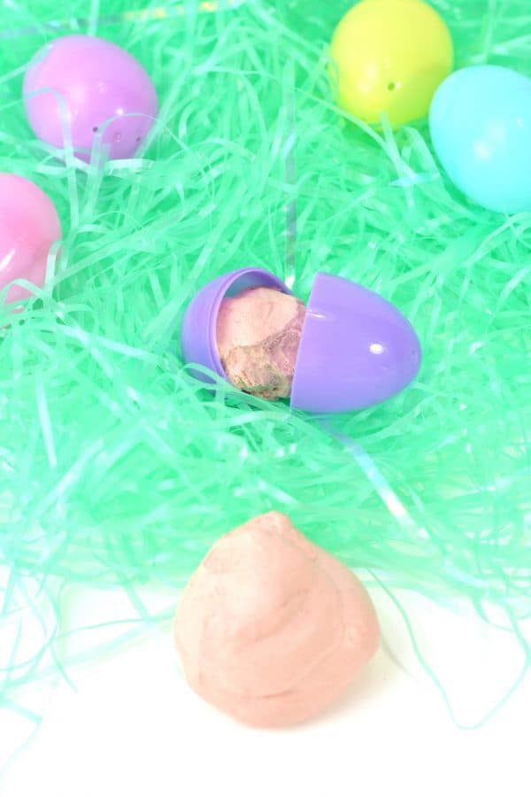 Edible Silly Putty With Gummy Worms and Cornstarch