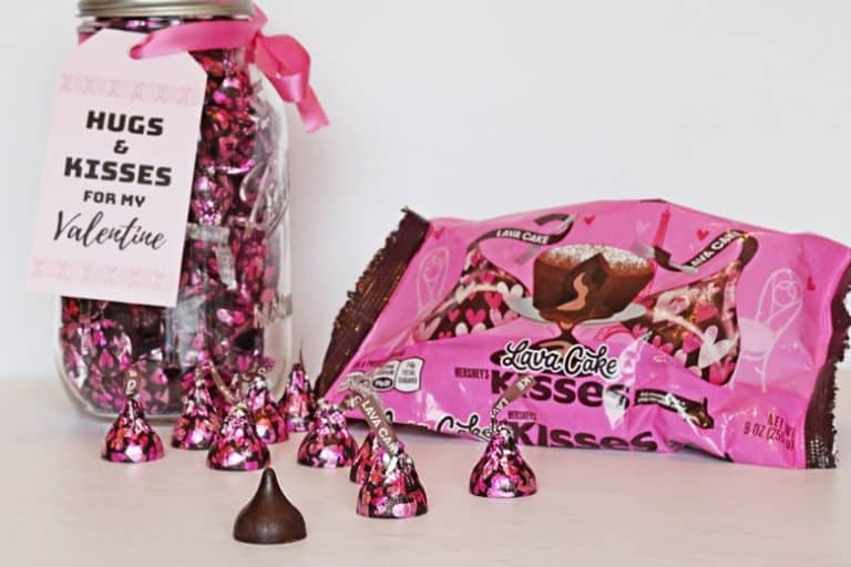 Hershey Kisses Mason Jar Gift for Valentine's Day
