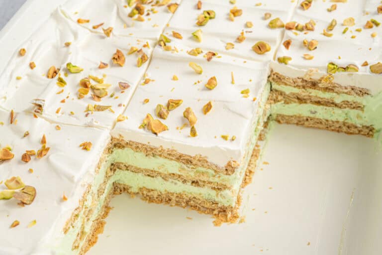 Pistachio Icebox Cake - An Easy Pistachio Pudding Dessert Recipe