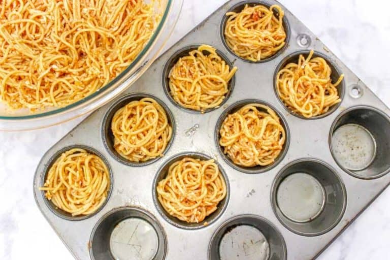 Spaghetti and Meatball Cups {Easy Kid-Friendly Dinner Recipe}