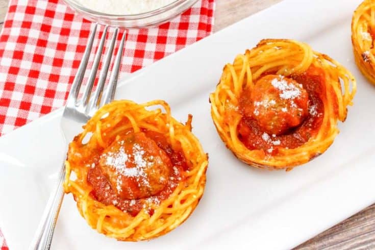 Spaghetti and Meatball Cups {Easy Kid-Friendly Dinner Recipe}