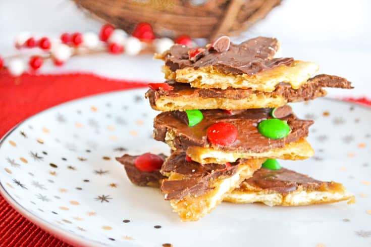 Christmas Crack {Easy 5-Ingredient Christmas Dessert!}