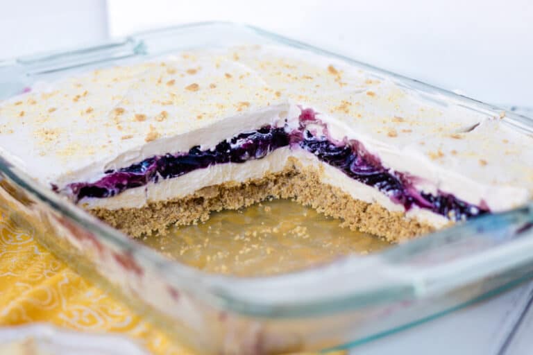 Blueberry Delight (aka Blueberry Yum Yum) - Easy No-Bake Dessert