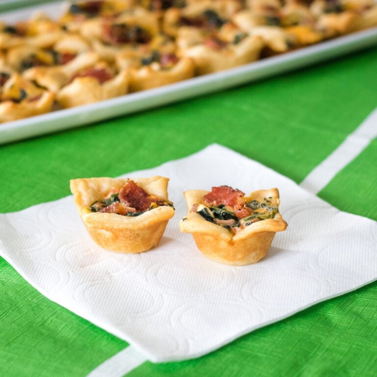 Cheesy Bacon Spinach Dip Bites {Easy 6-Ingredient Appetizer}