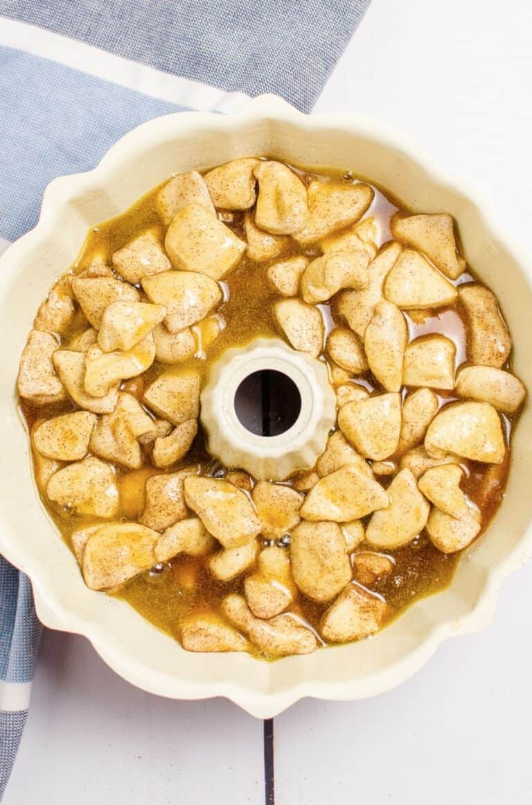 Easy Monkey Bread Recipe (Only 5 Ingredients!)