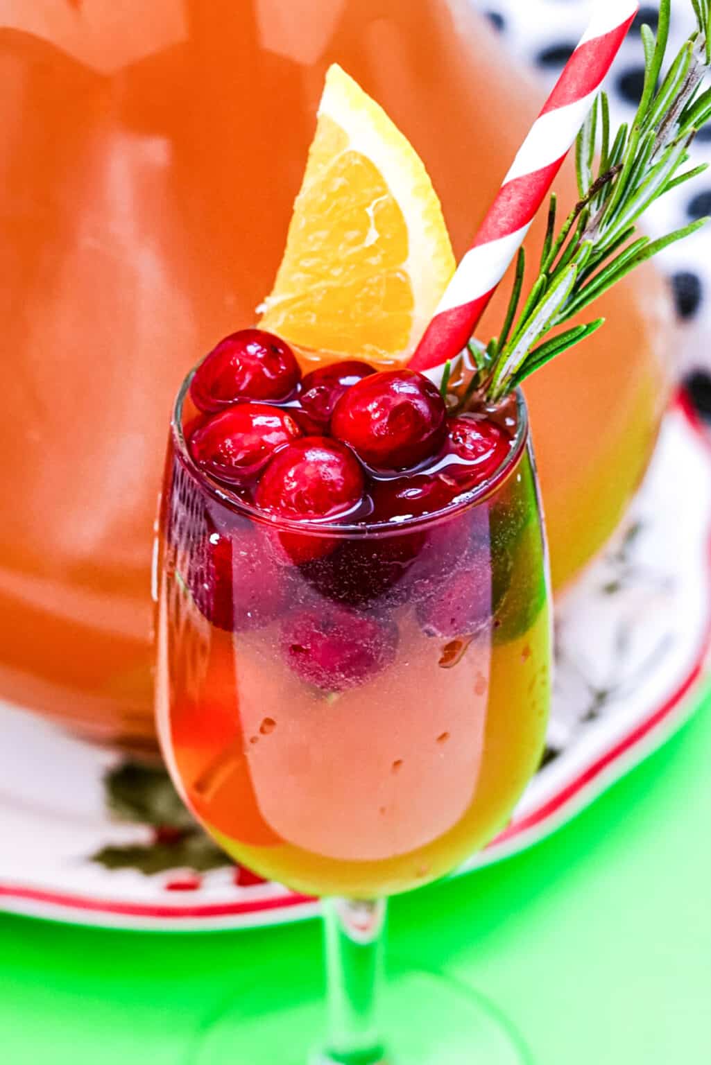 Cranberry Christmas Punch Recipe (with Champagne and Vodka)