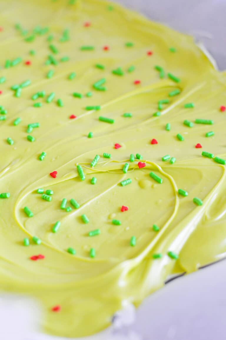 Grinch Bark - Easy 4-Ingredient Christmas Candy Recipe