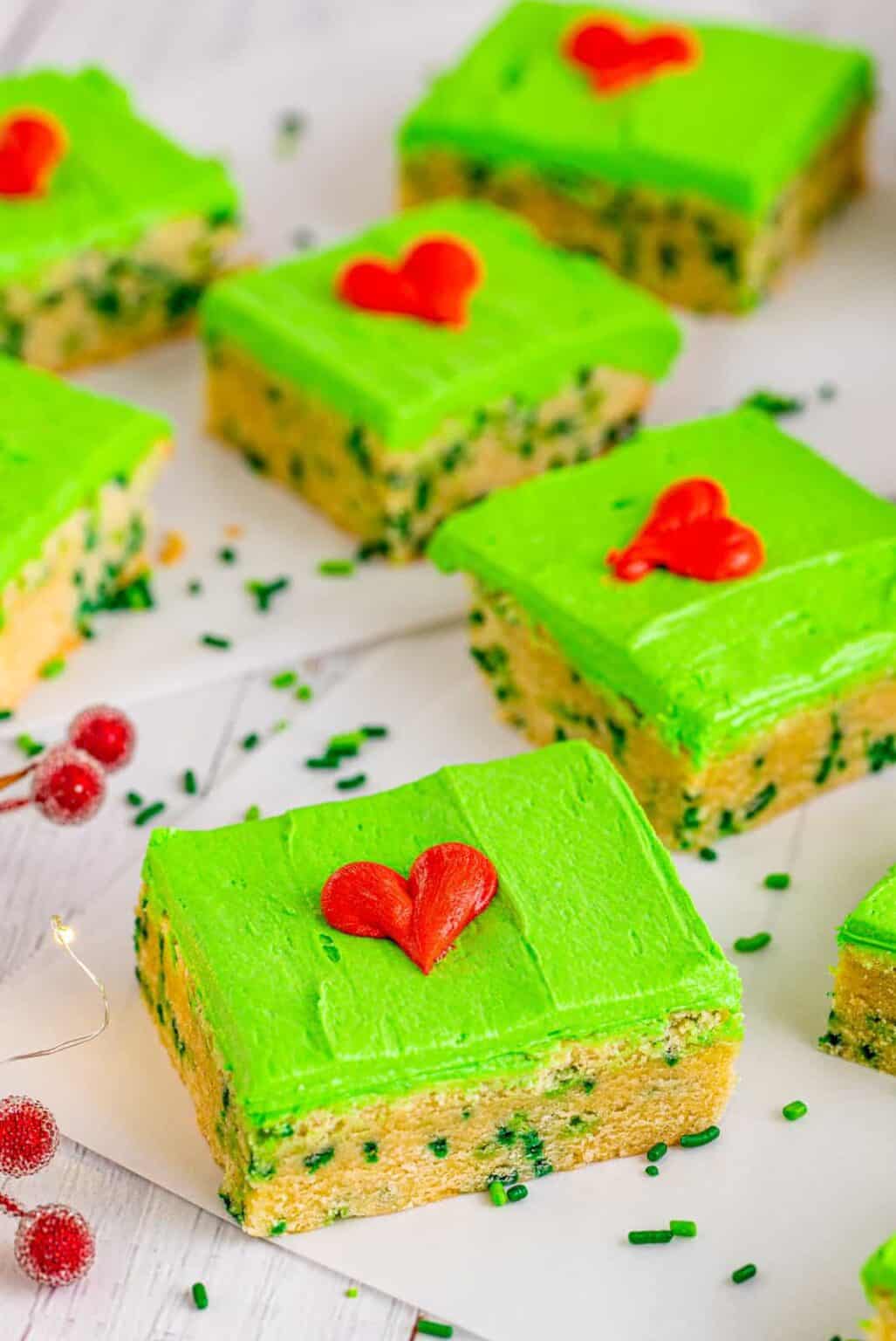 11+ of the Best Grinch Dessert & Treats for your Grinch Party
