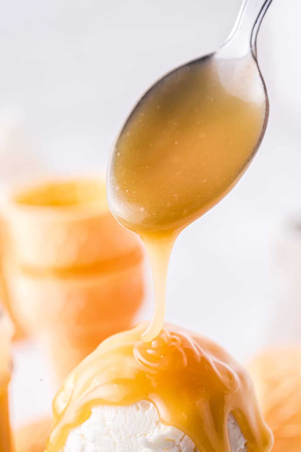 Homemade Caramel Sauce Recipe (Quick & Easy)