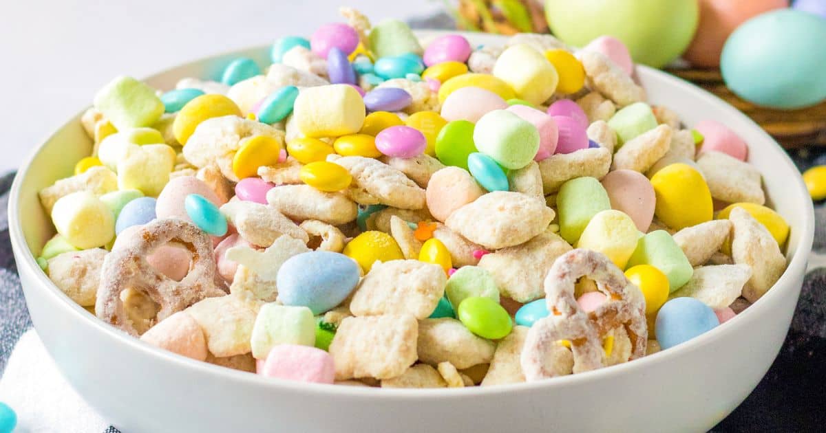 Easter Muddy Buddies Recipe