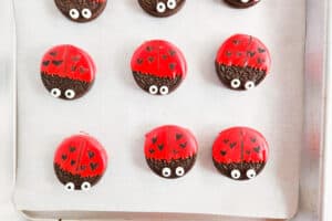 Ladybug Oreos (Valentine Love Bugs)
