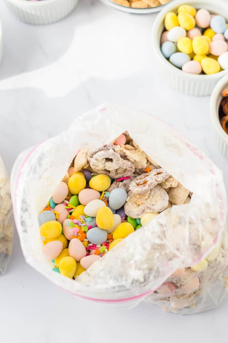 Easter Muddy Buddies Recipe