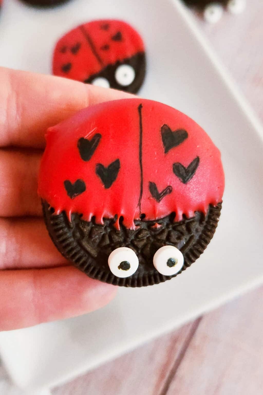 Ladybug Oreos (Valentine Love Bugs)