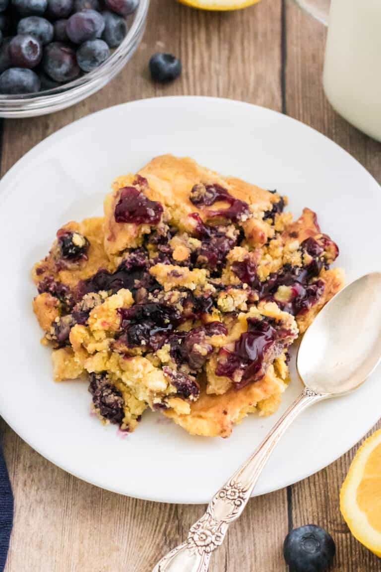 Lemon Blueberry Dump Cake (Easy 4 Ingredient Recipe)