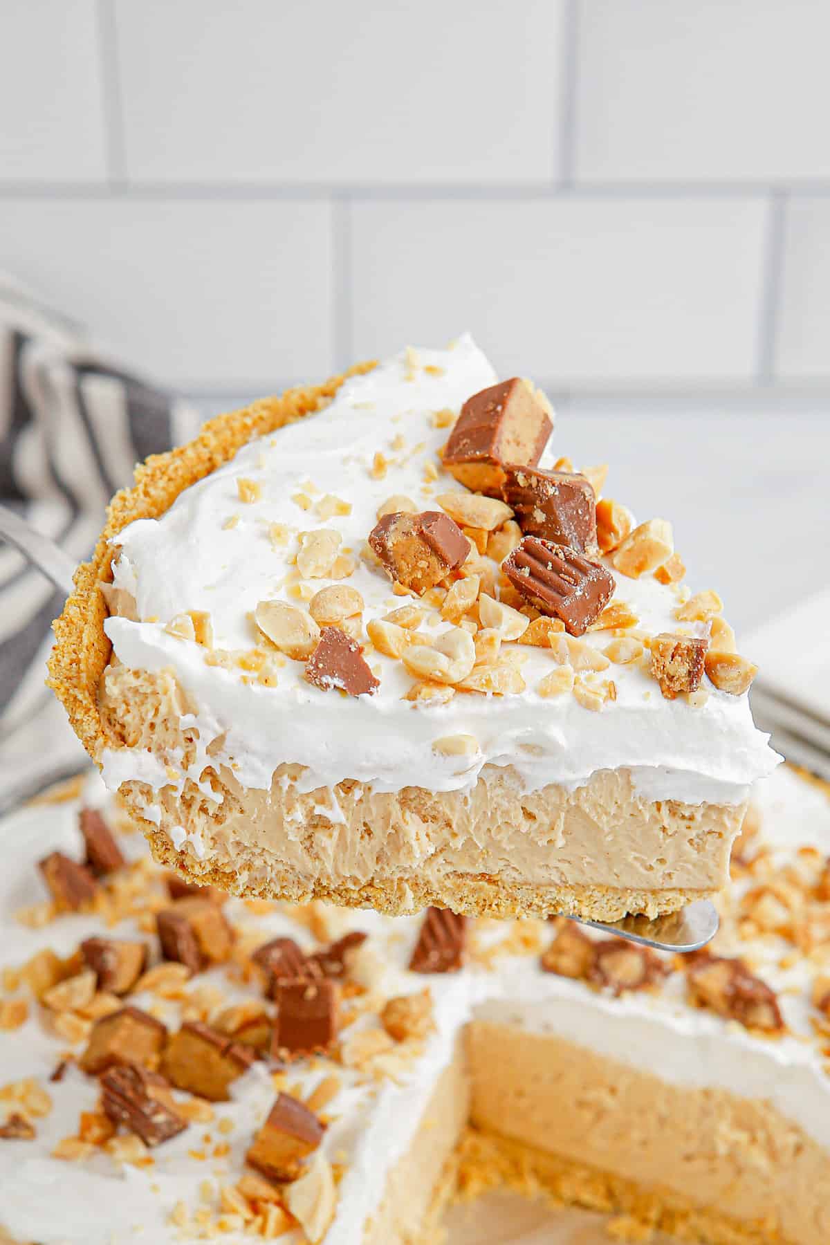 Easy No Bake Peanut Butter Pie Recipe Easy No Bake Peanut Butter Pie Recipe