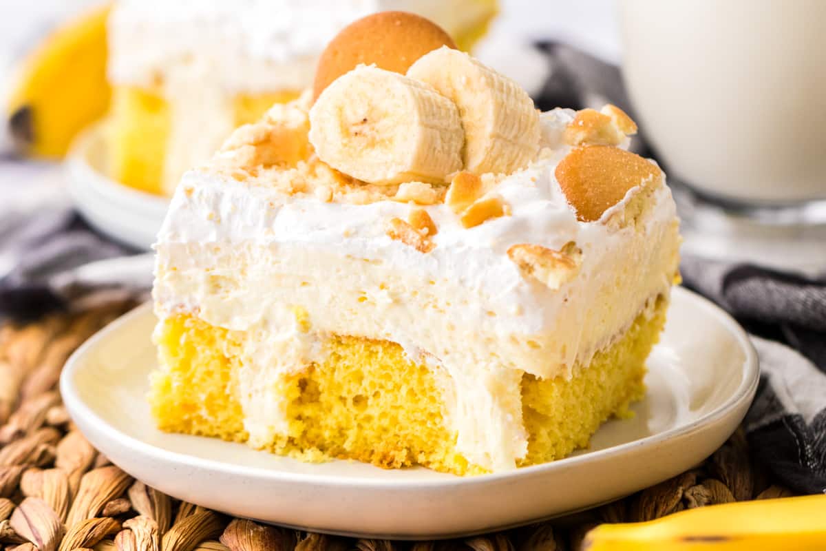 Banana Pudding Poke Cake