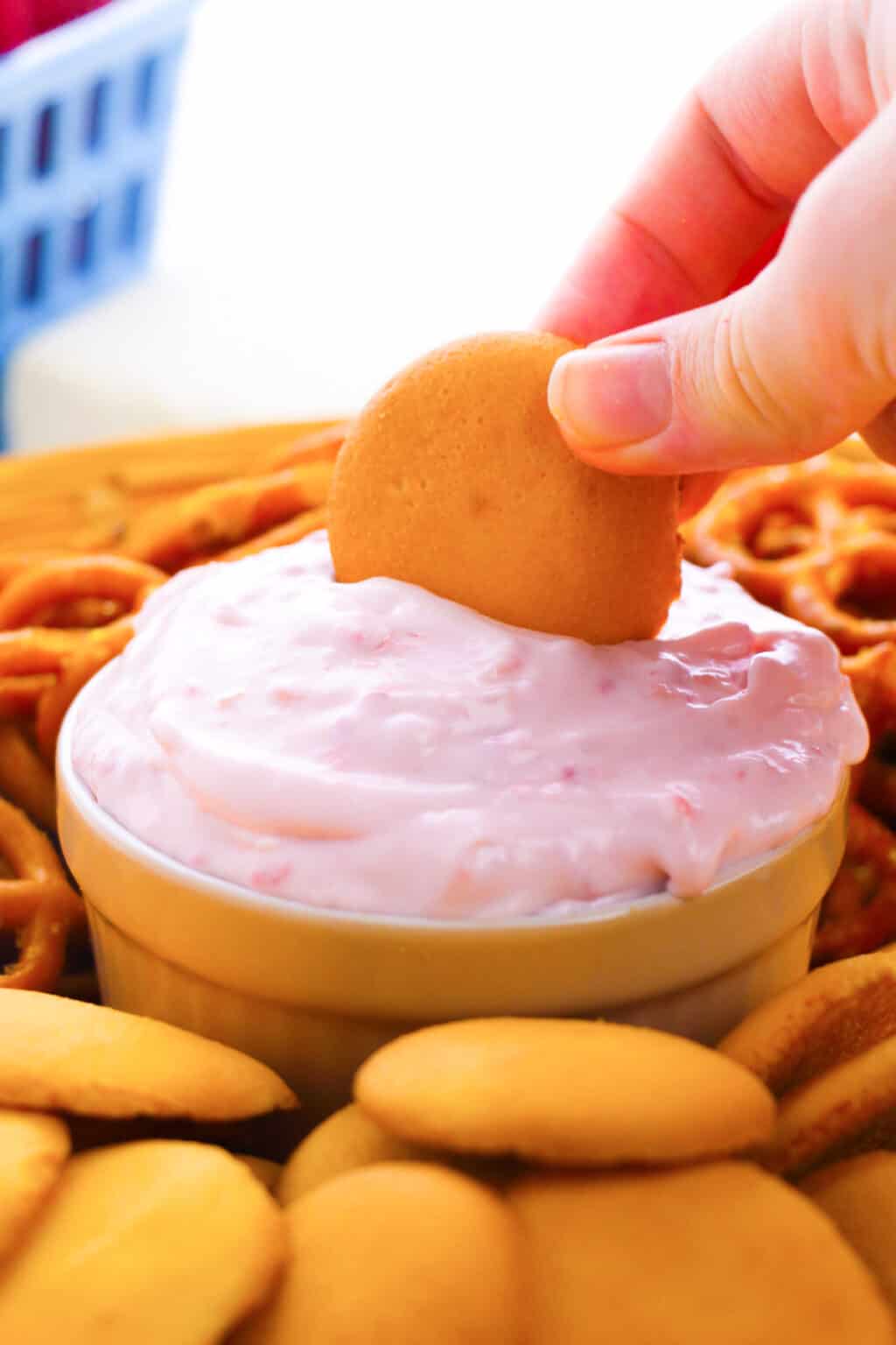 Raspberry Cream Cheese Dip (Easy Fruit Dip Recipe!)