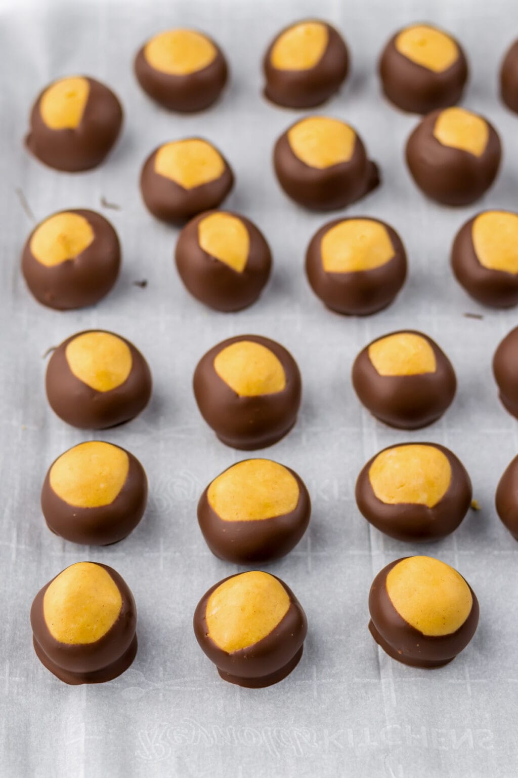 Homemade Peanut Butter Buckeyes Recipe (Buckeye Balls)