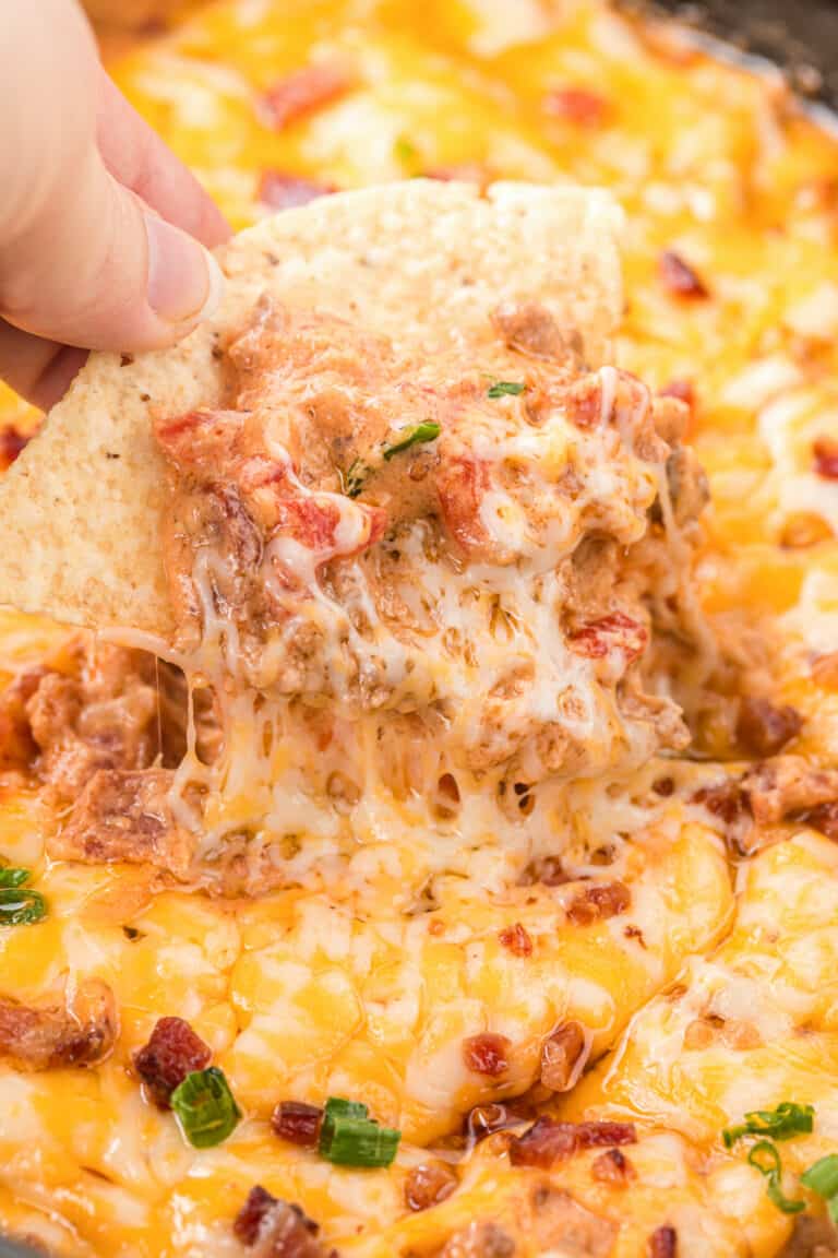 Crockpot Cheeseburger Dip with Bacon (Slow Cooker Recipe)