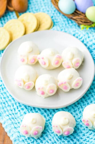 Easter Bunny Oreo Balls (Bunny Butt Truffles)