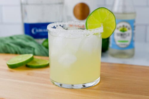 Classic Margarita on the Rocks Recipe (2:1:1 Ratio)