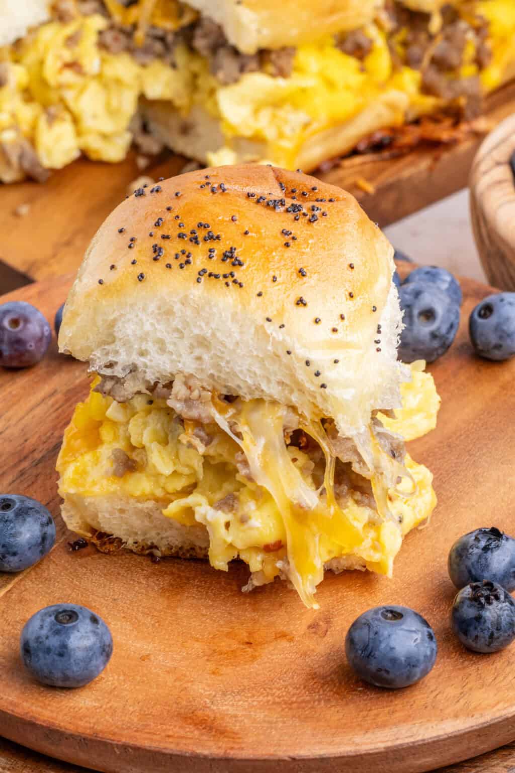 Hawaiian Roll Breakfast Sliders