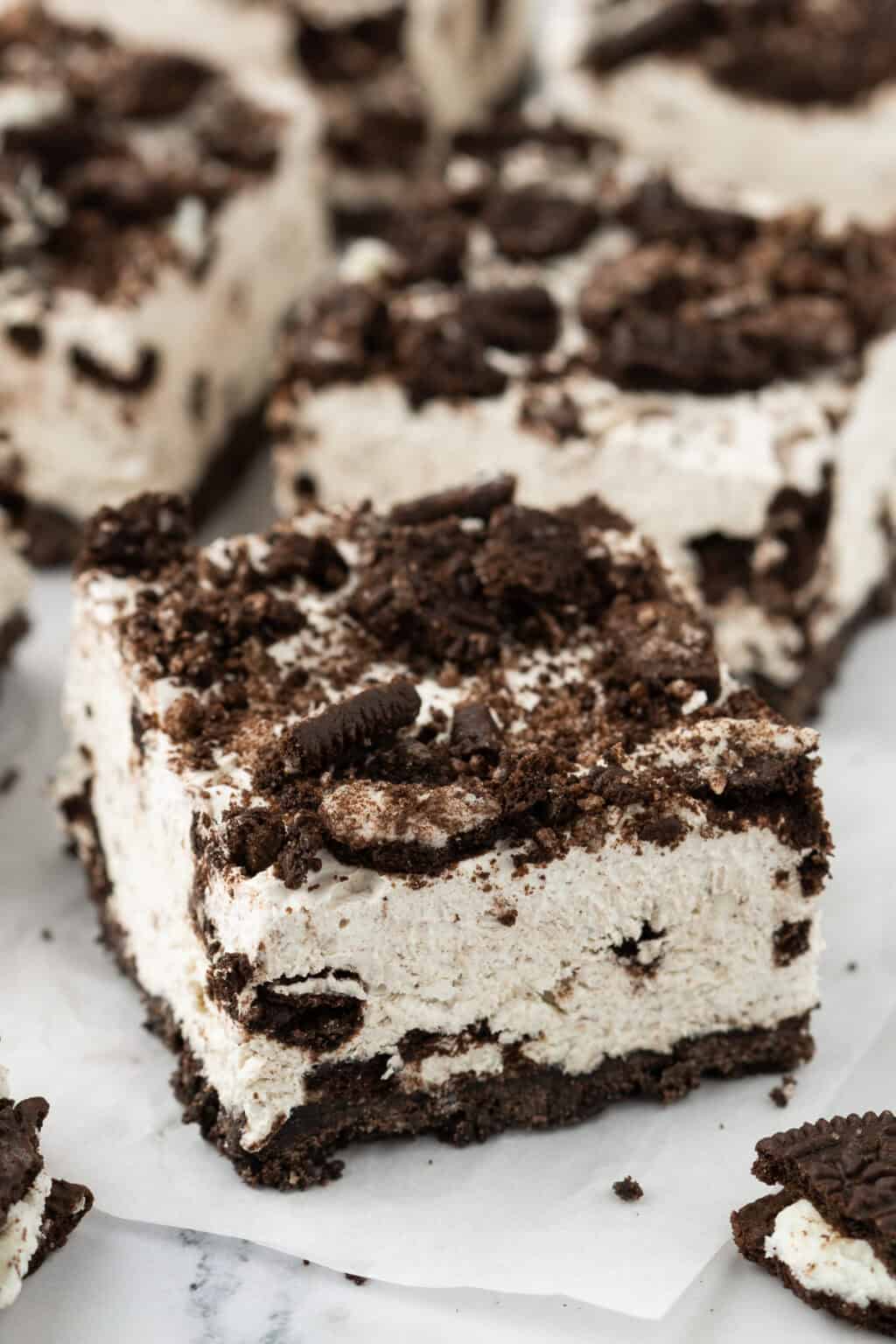 No-Bake Oreo Cheesecake Bars