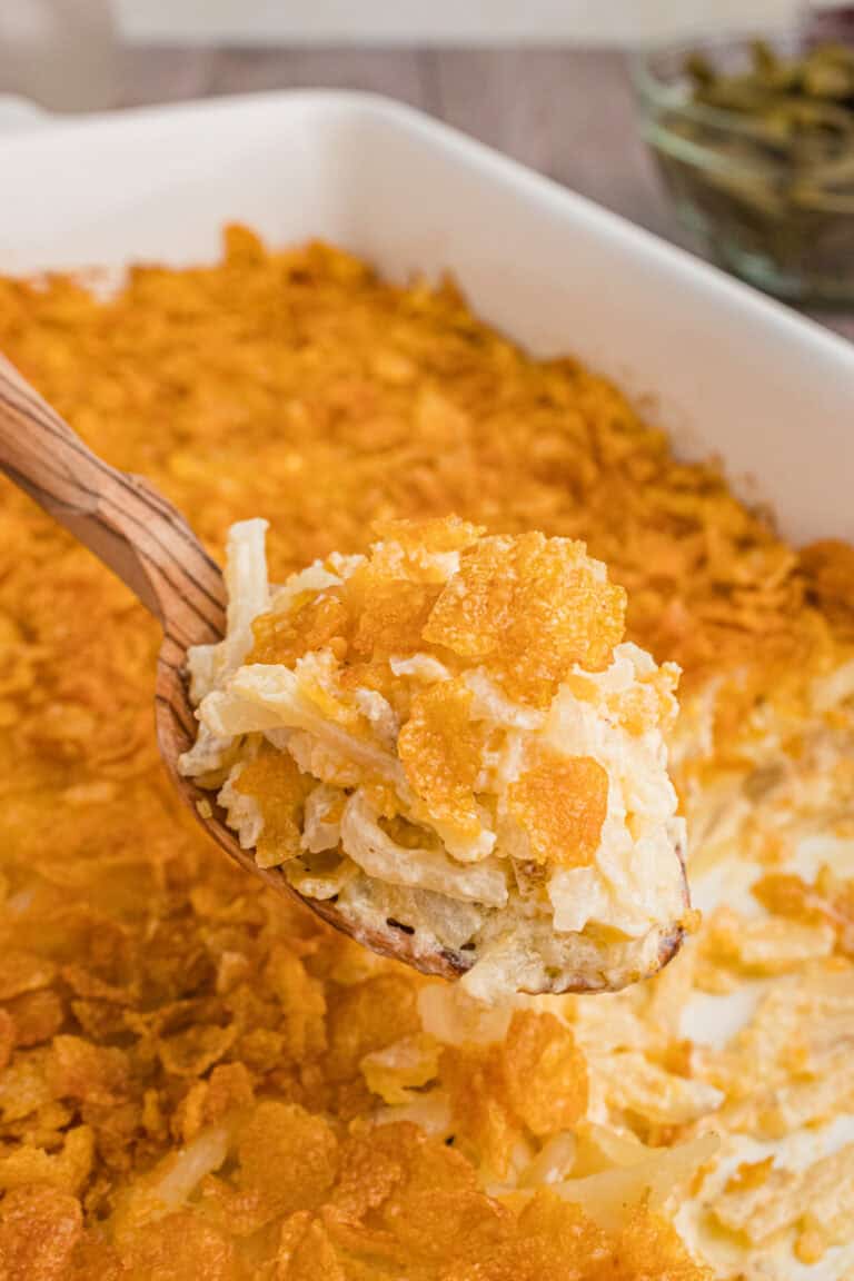 Cheesy Potatoes with Corn Flakes (Hashbrown Casserole)